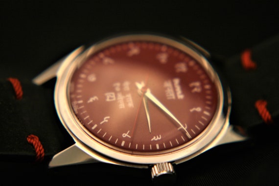 Serviced and restored blood red dial vintage men's 19… - Gem