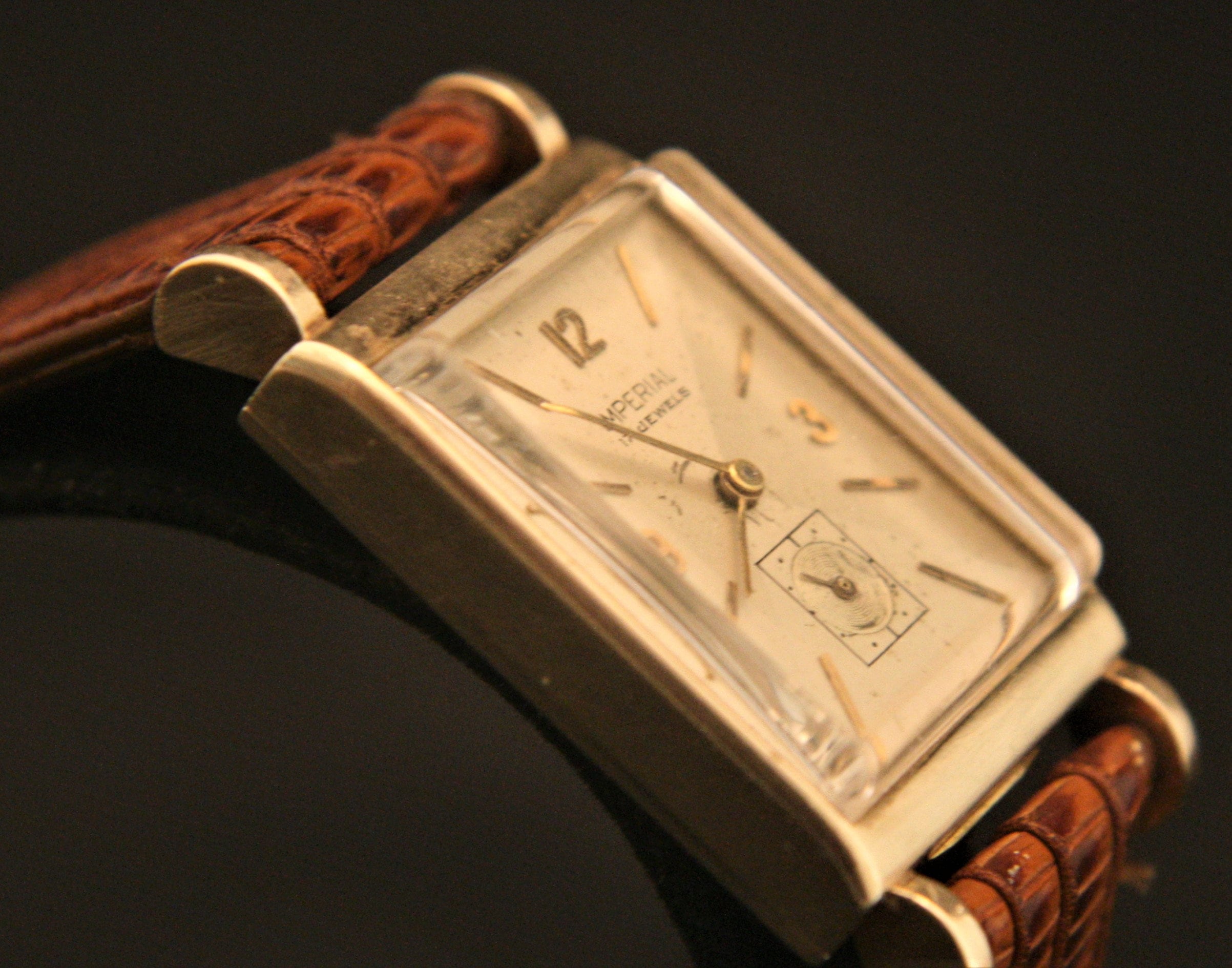 Men's vintage 1940's Imperial Swiss 17 jewel Art deco dial gold dress ...