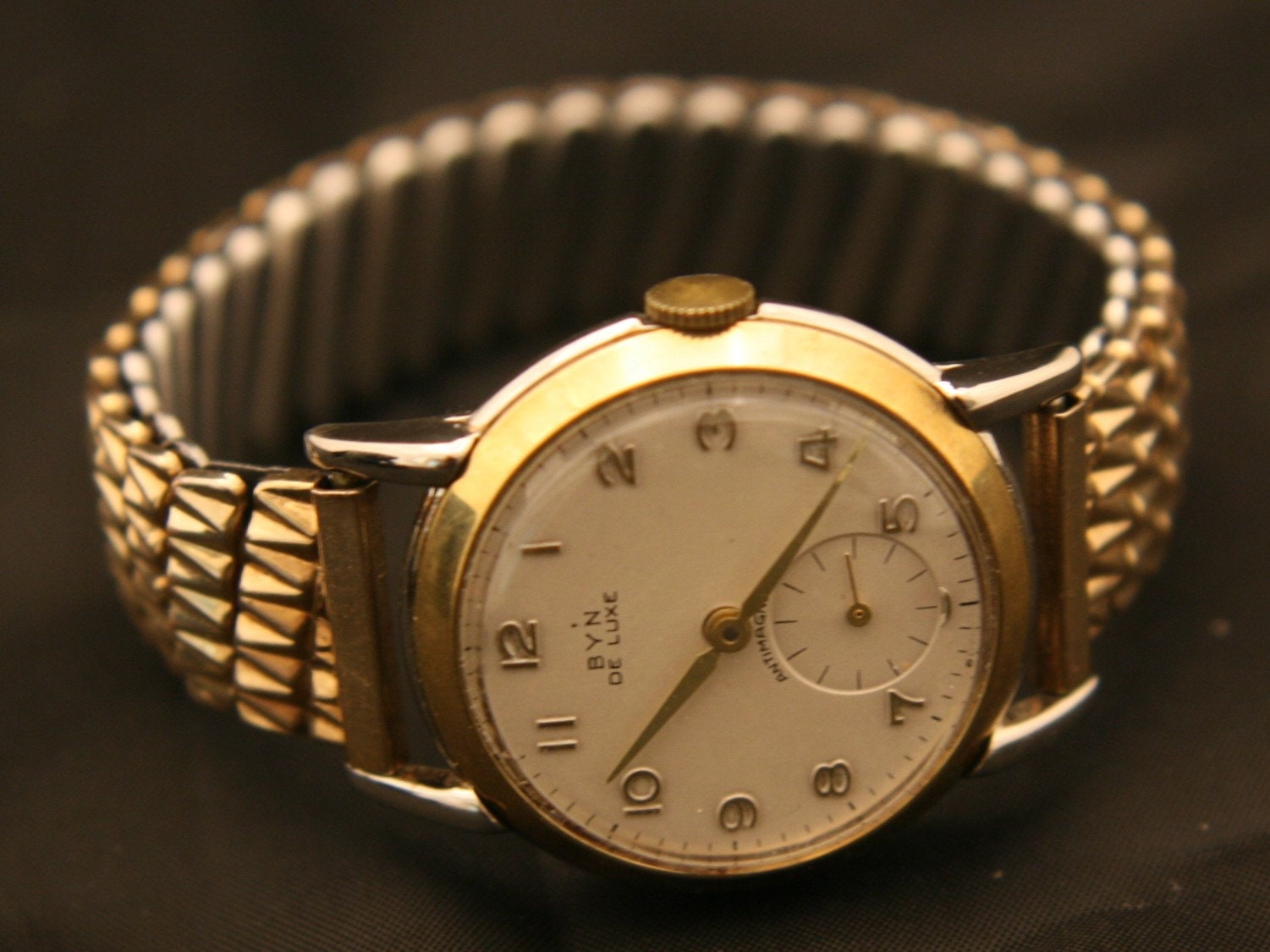 Serviced vintage men's 1940's Swiss 7 jewel BYN De Luxe dress gold ...