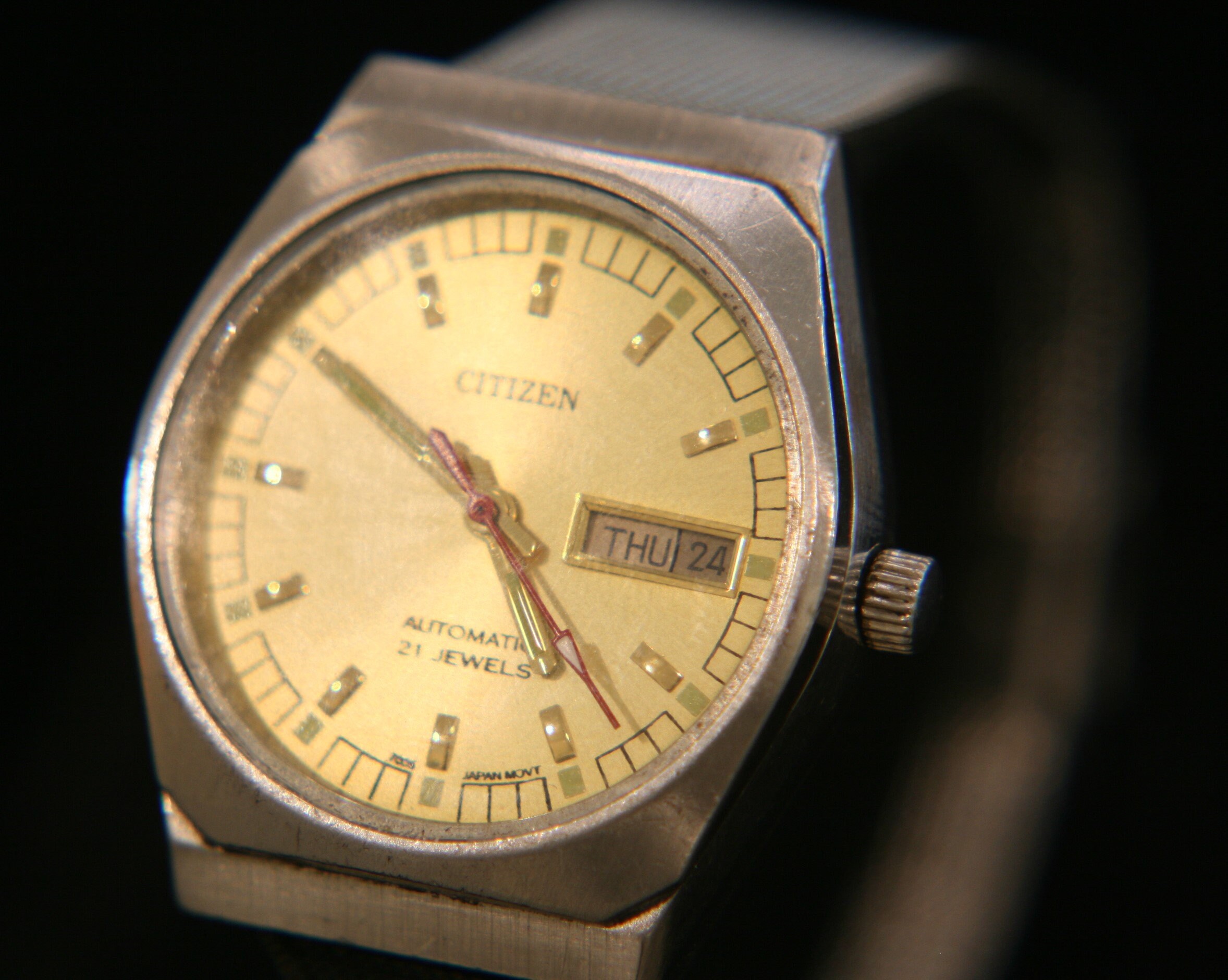 Beautiful restored men's 1971 Citizen automatic, day/date, 21 jewel ...