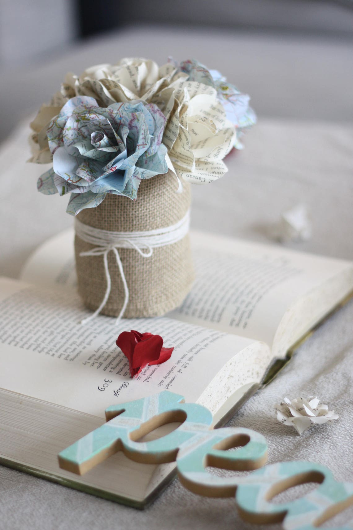 Book Paper Rose Centrepieces Wedding Centerpieces Book Page - Etsy