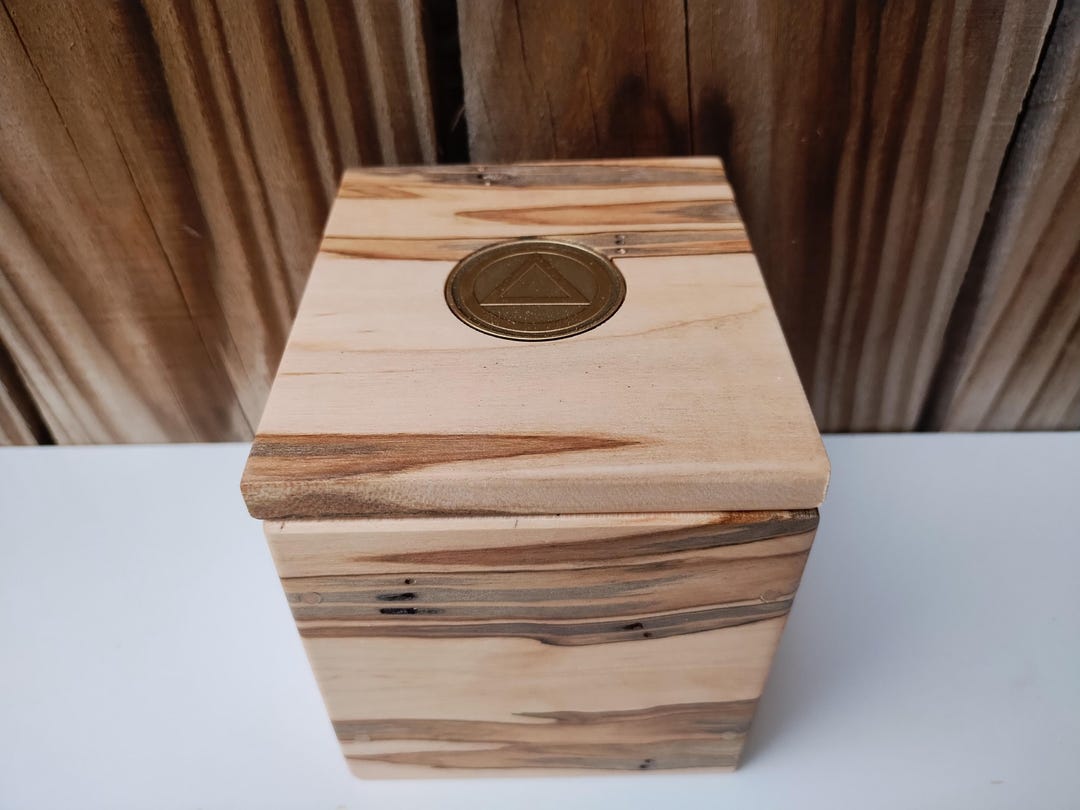 Spalted Maple & Walnut Medallion Box: AA Sobriety Gift - Etsy