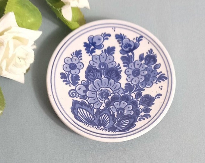 Royal Delft - Small Hand Painted Delftware - Trinket Dish Delft Blauw ...