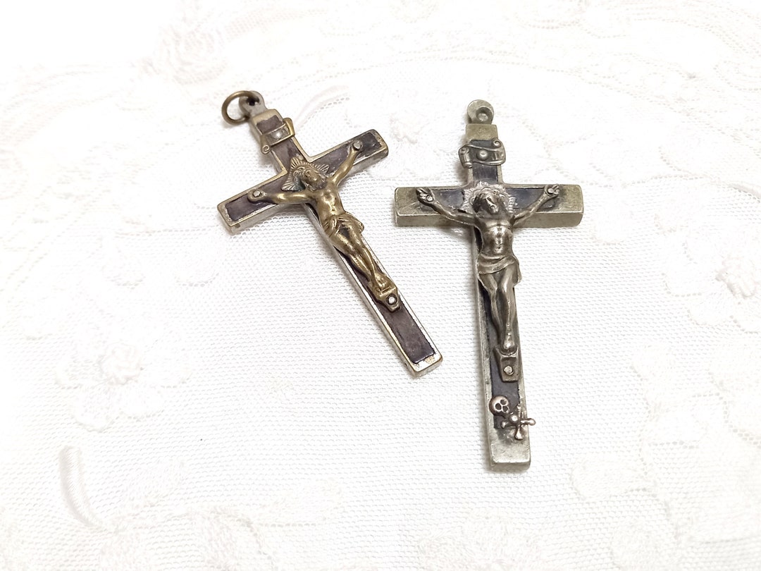 2 Small Antique Pendant Crucifixes Skull & Crossbone Crucifix Pendant ...