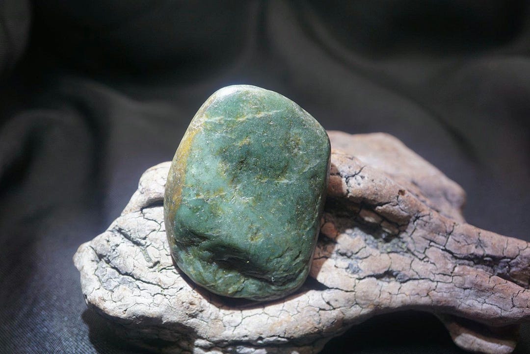 Big Sur Nephrite Jade Stone. - Etsy
