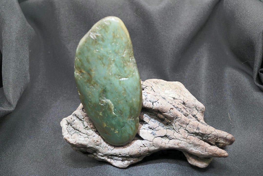 Big Sur Nephrite Jade Stone With Vulcan Spots. - Etsy