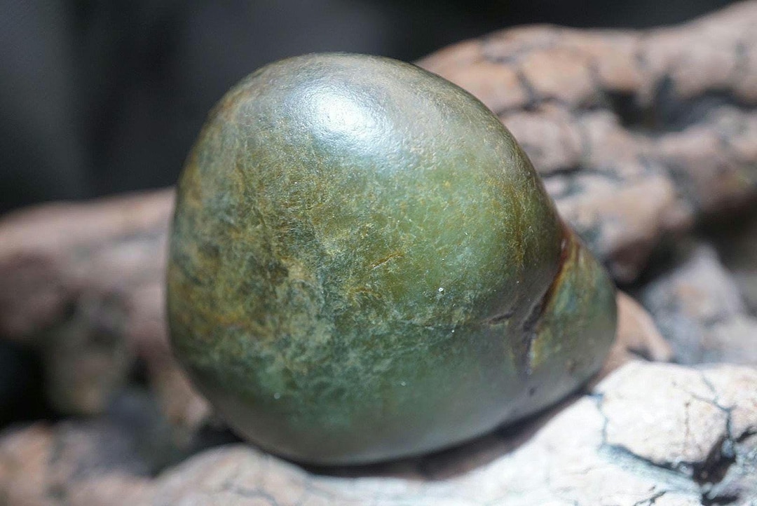 Big Sur Vulcan Nephrite Jade Stone. - Etsy