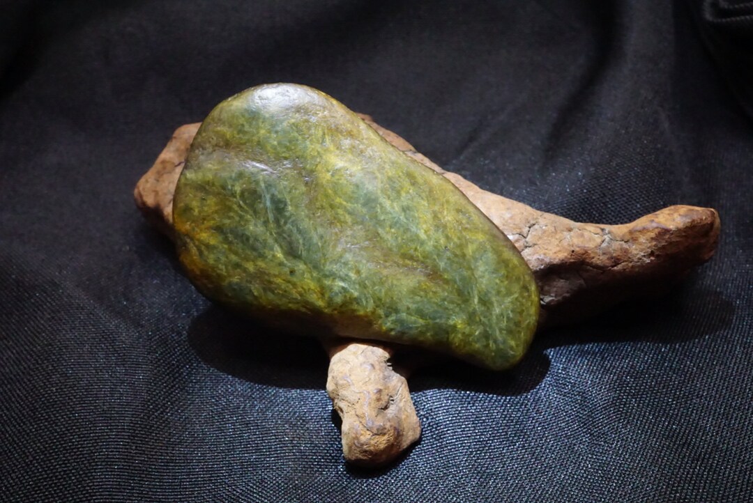 Big Sur Vulcan Nephrite Jade Stone. - Etsy