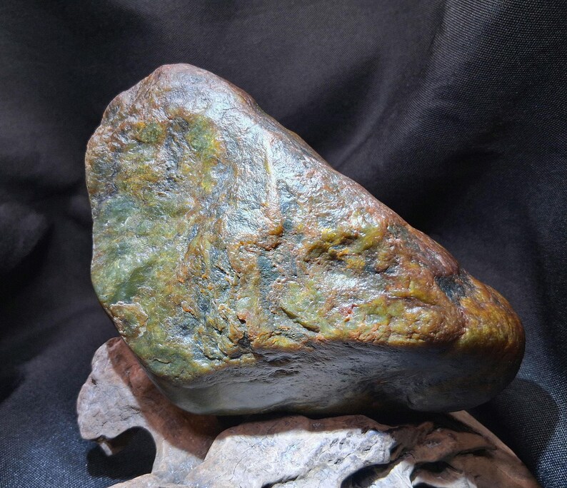 Big Sur Vulcan Nephrite Jade Cobble Stone. - Etsy
