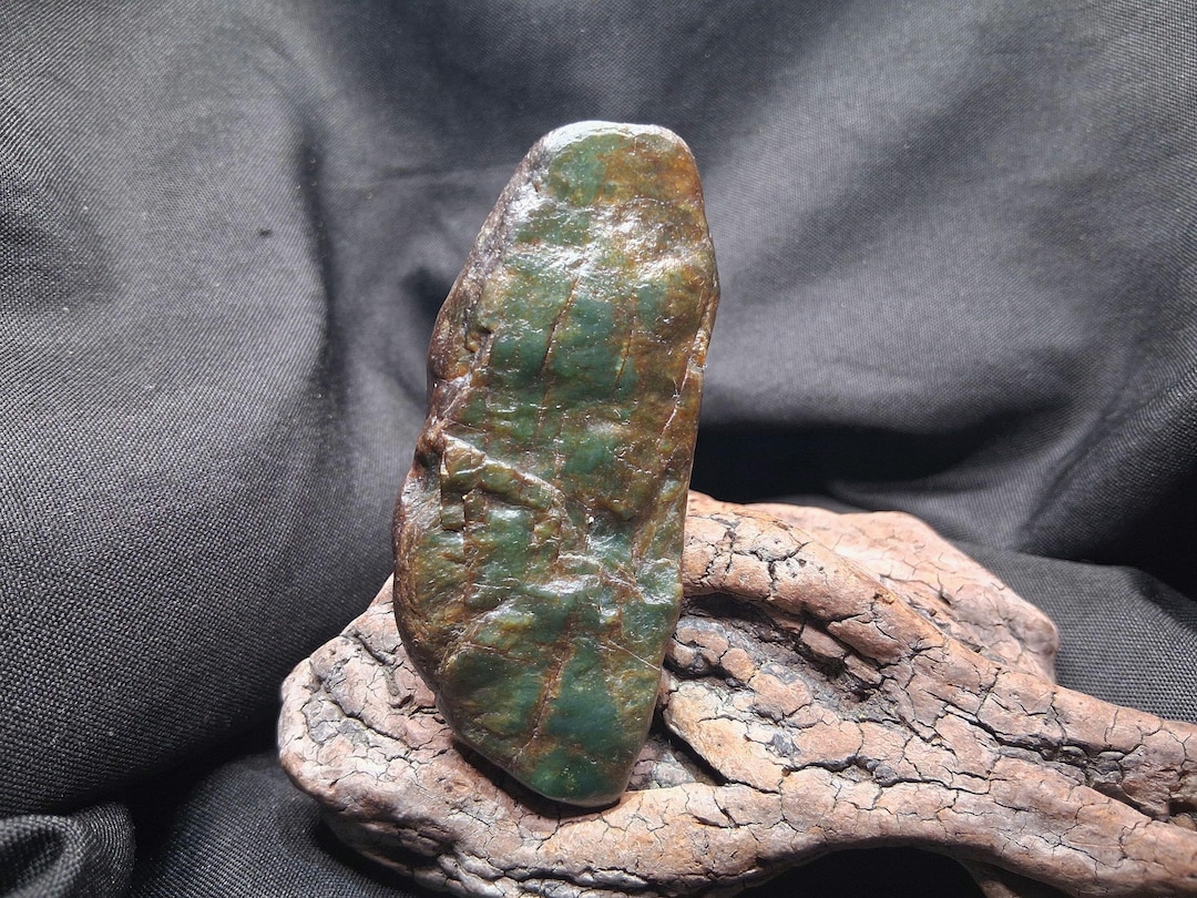 Big Sur Vulcan Nephrite Jade Stone. - Etsy