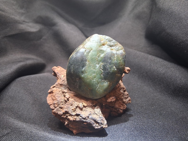 Big Sur Nephrite Jade Stone. - Etsy