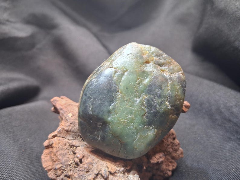 Big Sur Nephrite Jade Stone. - Etsy