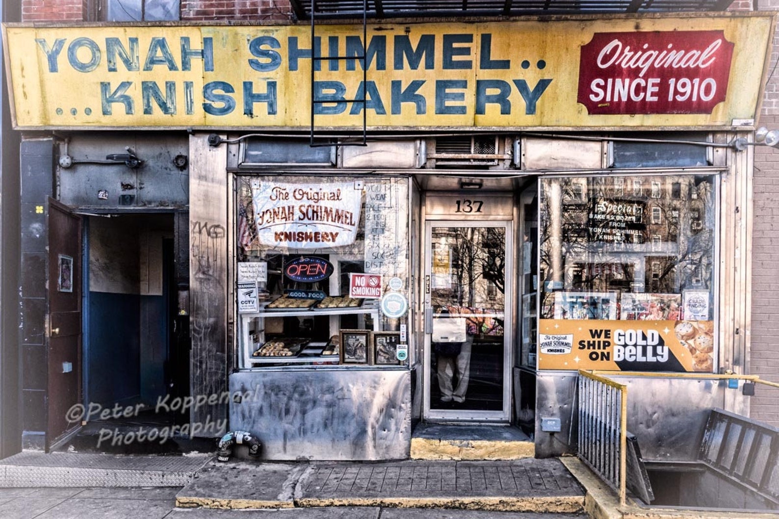 Yonah Shimmel Bakery Restaurant, Knish, Lower East Side, Houston Street ...