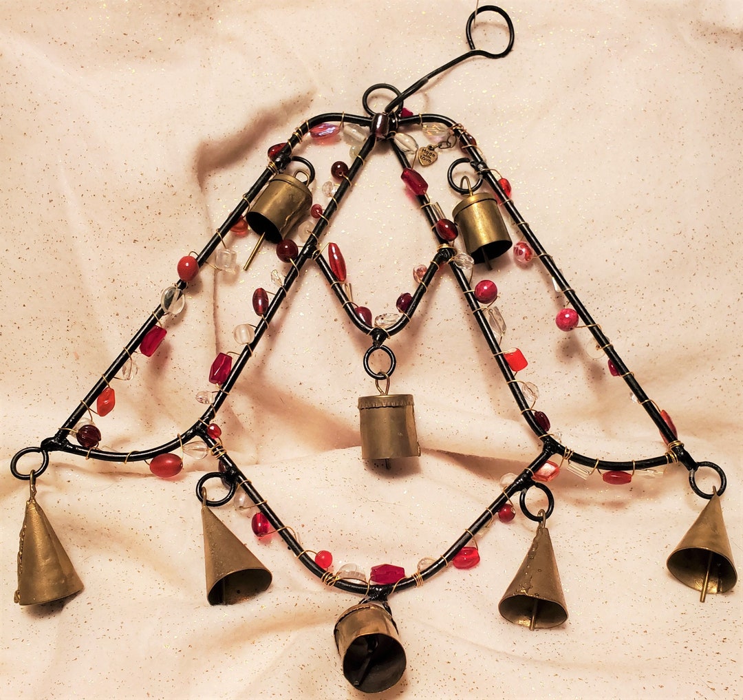 Red Tulip Shaped Wind Chime: Wrapped in Sparkling Glass Beads, Wrought ...