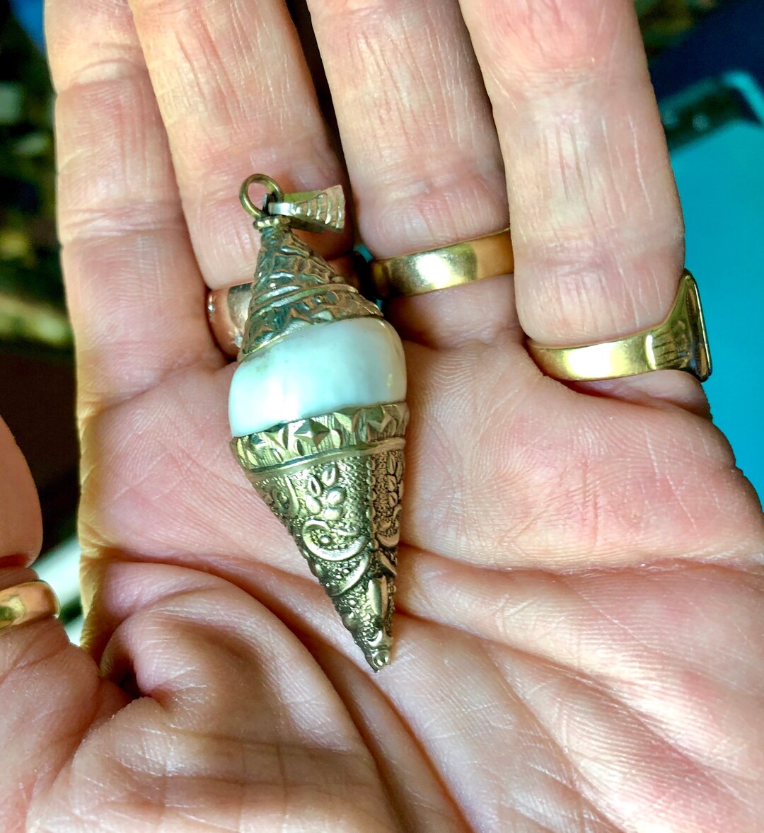 Vintage Indian Repoussé Metal & Sacred Conch Shell Bead Pendant Boho ...