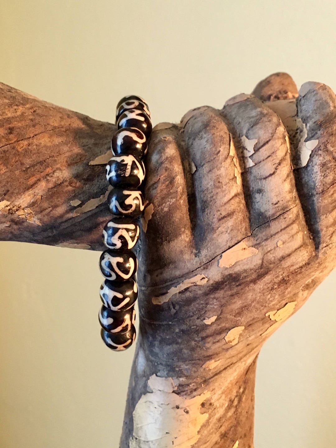 OM Beads Bone Wrist Mala Bracelet Aum Batik Brown Buffalo Bone 10MM ...
