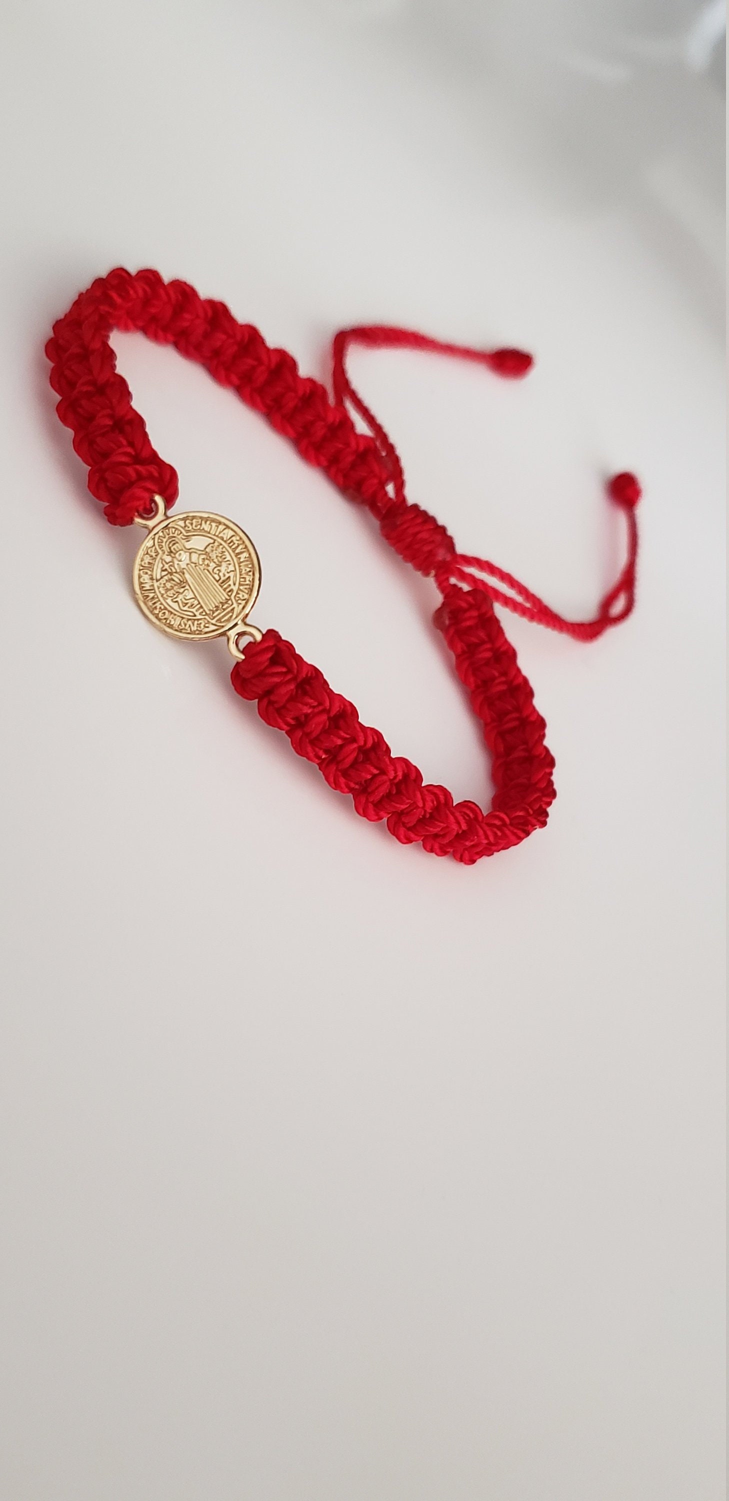 San Benito Pulsera Tejida a Mano - Etsy