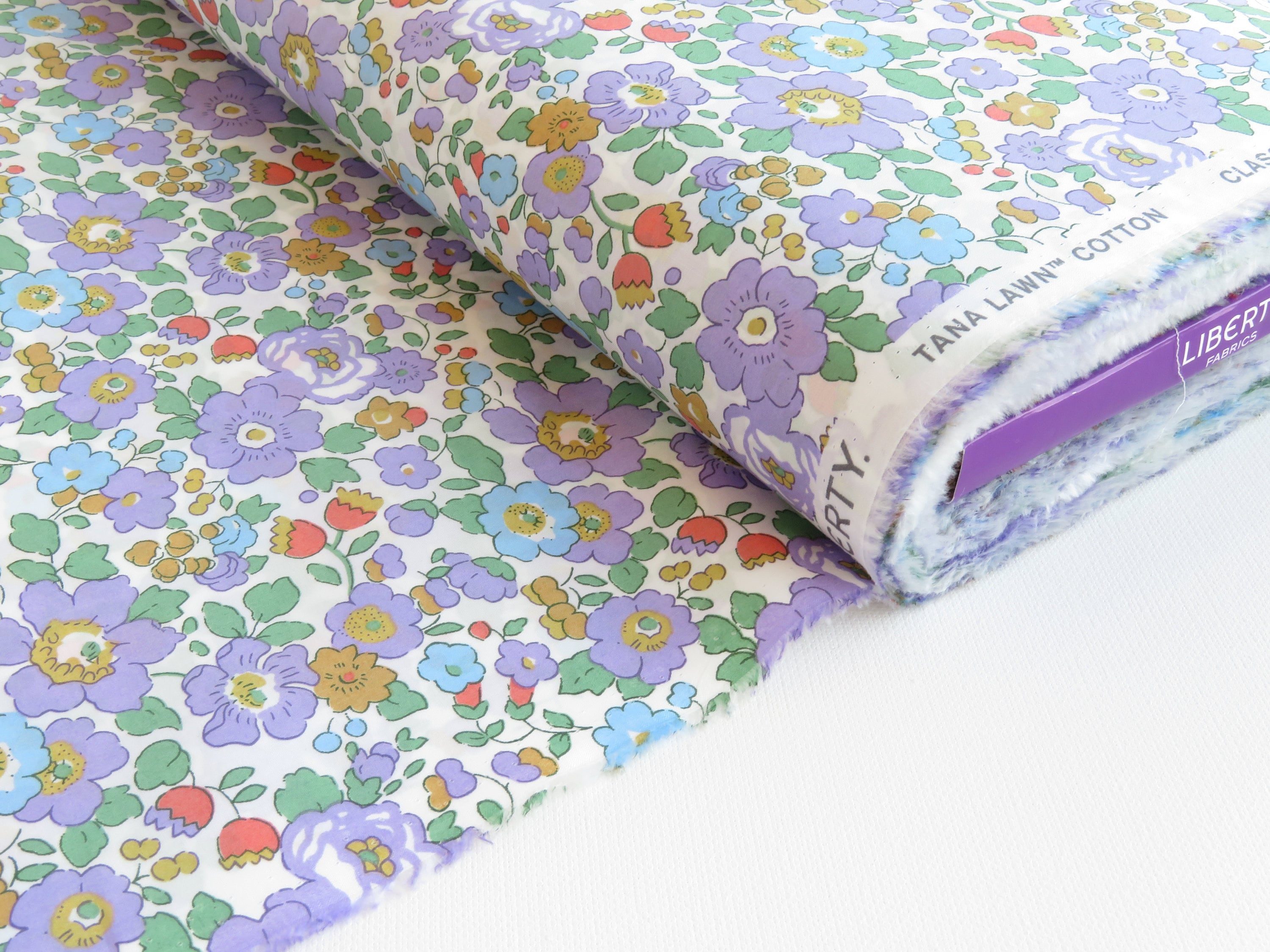 Liberty Fabrics Tana Lawn® - Betsy - Colorway R - 03632019R - Classic ...