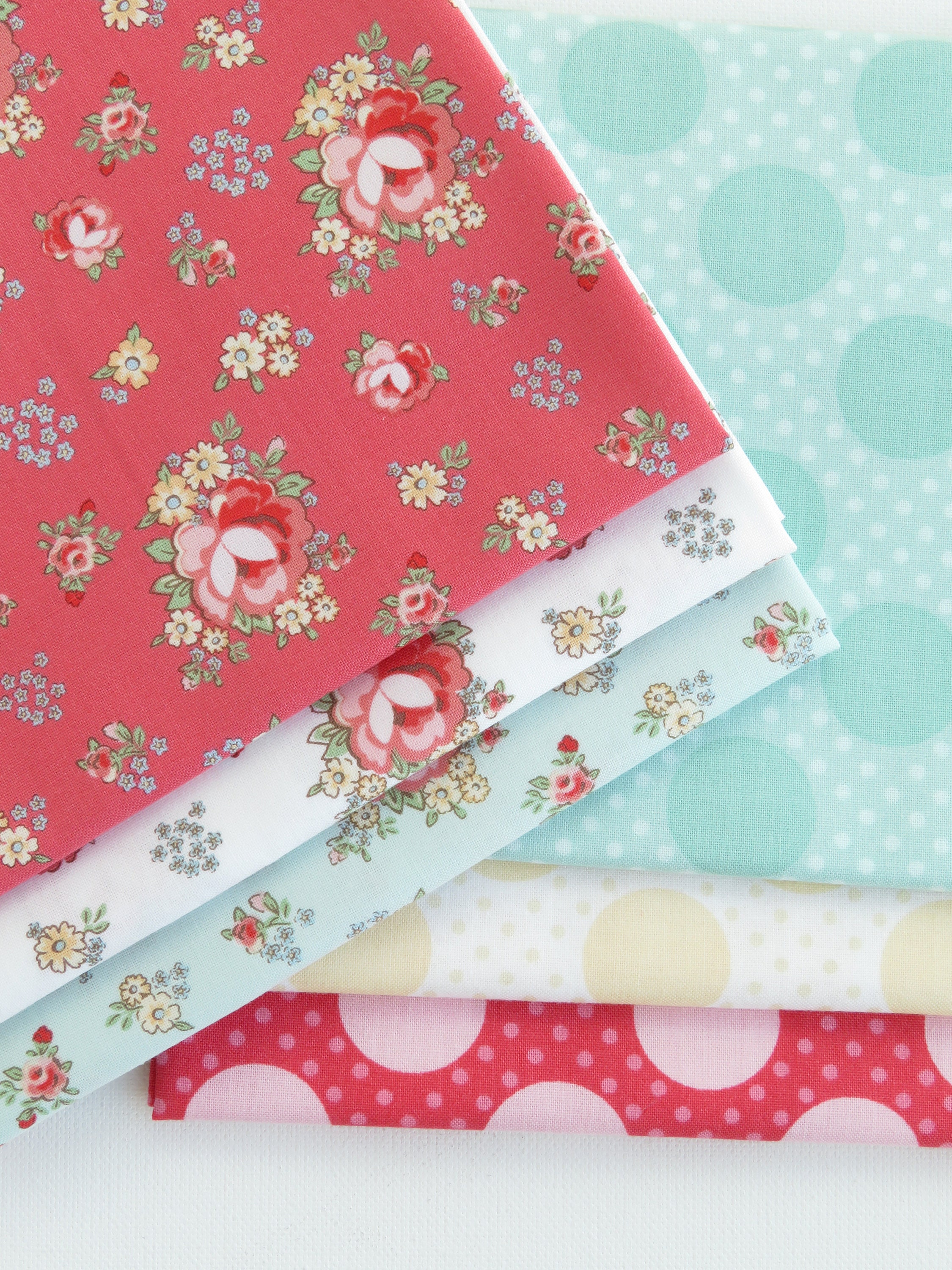 White Primroses From Dots & Posies Collection by Poppie Cotton | Etsy