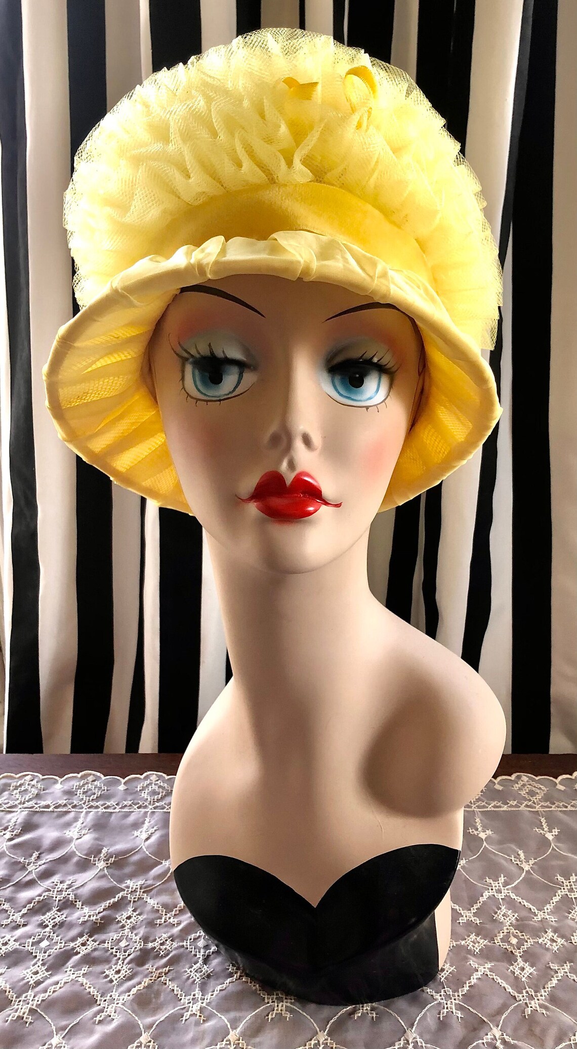 Hat #110 ~ Vintage C.1960s/70's Lemon Yellow Tulle Hat W/matching ...