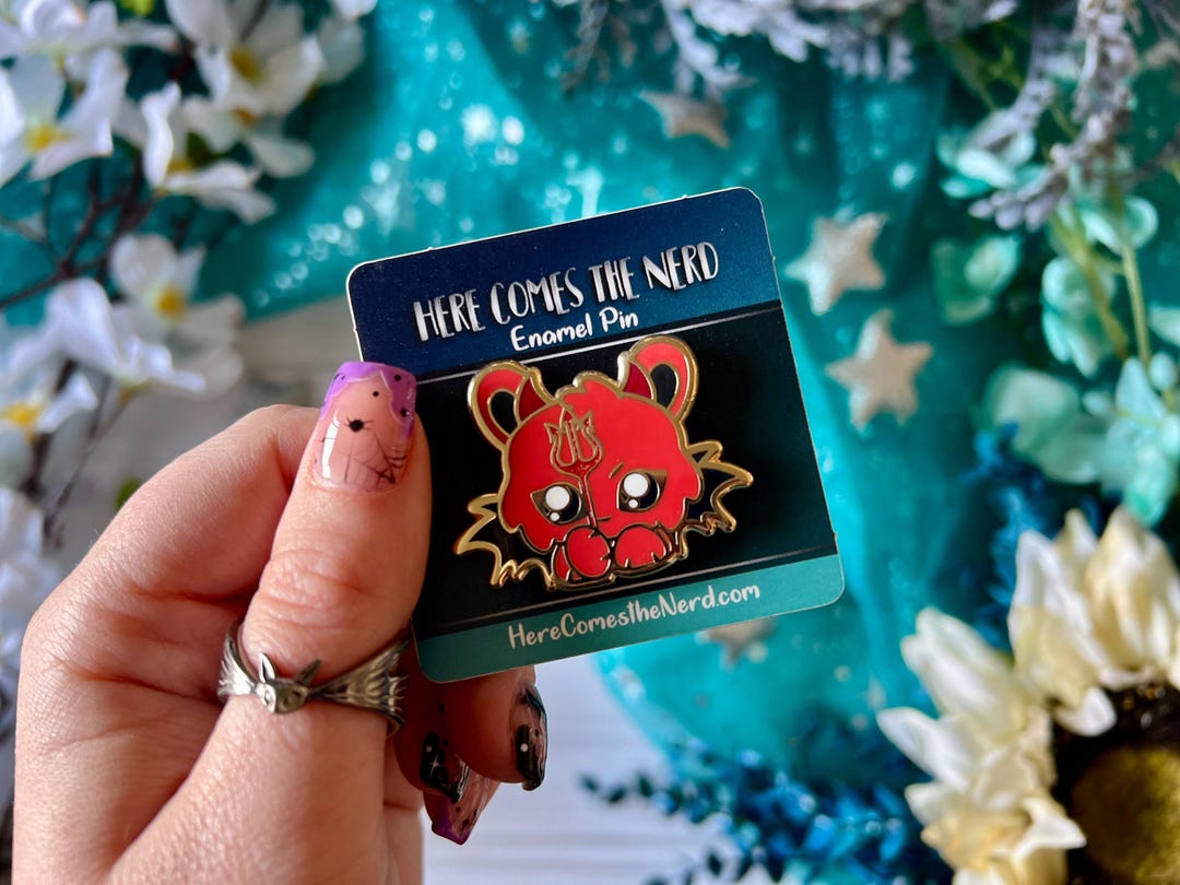 Demon Bun, Spooky Bun - Hard Enamel Pin - Etsy