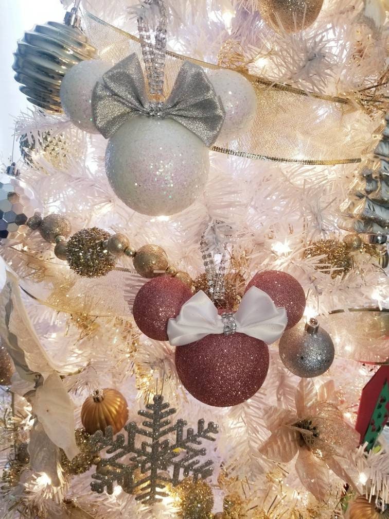 Minnie Mouse Christmas Tree