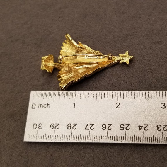 Signed Avante Gold Tone Christmas Tree Brooch with Rh… - Gem