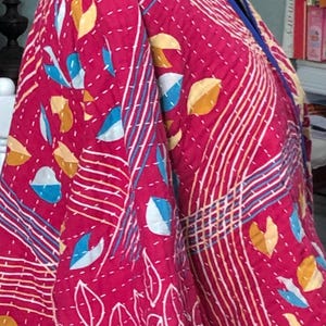 Reversible Kantha Quilted Shrug: Plus Size Embroidered Pockets - Etsy
