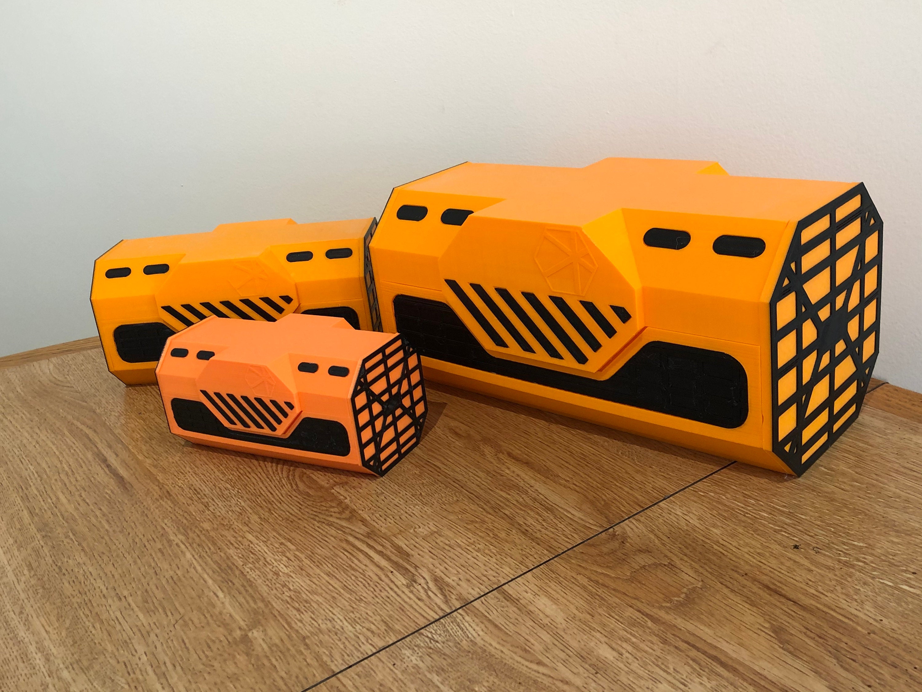 Kyber Crystal Display Crate for Star Wars Galaxy's Edge Savi's Workshop ...