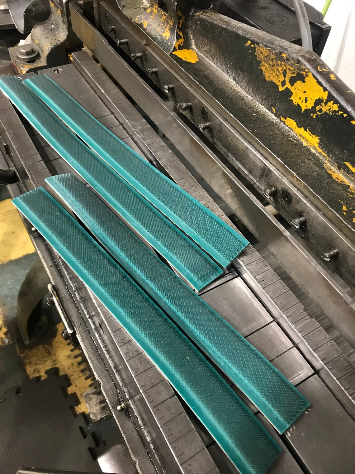 PRE-CUT Gripper Strip Set. Two Pieces @ 15" Two Pieces @ 12" - Etsy