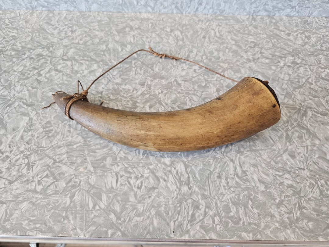 1800s Powder Horn With Handcarved Wooden Plug - Etsy