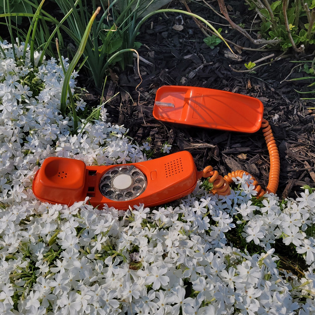 Bright Orange ITT Rotary Dial Telephone - Etsy