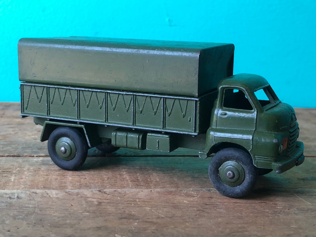 Dinky Toys 621, 3 Ton Army Wagon, Produced 1955 - 1960, Made in England ...