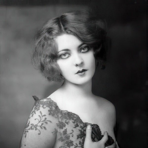 Risque Photography - Etsy