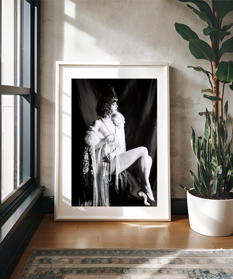 Classic Flapper C. 1920's Black and White, Multiple Sizes, Mature ...