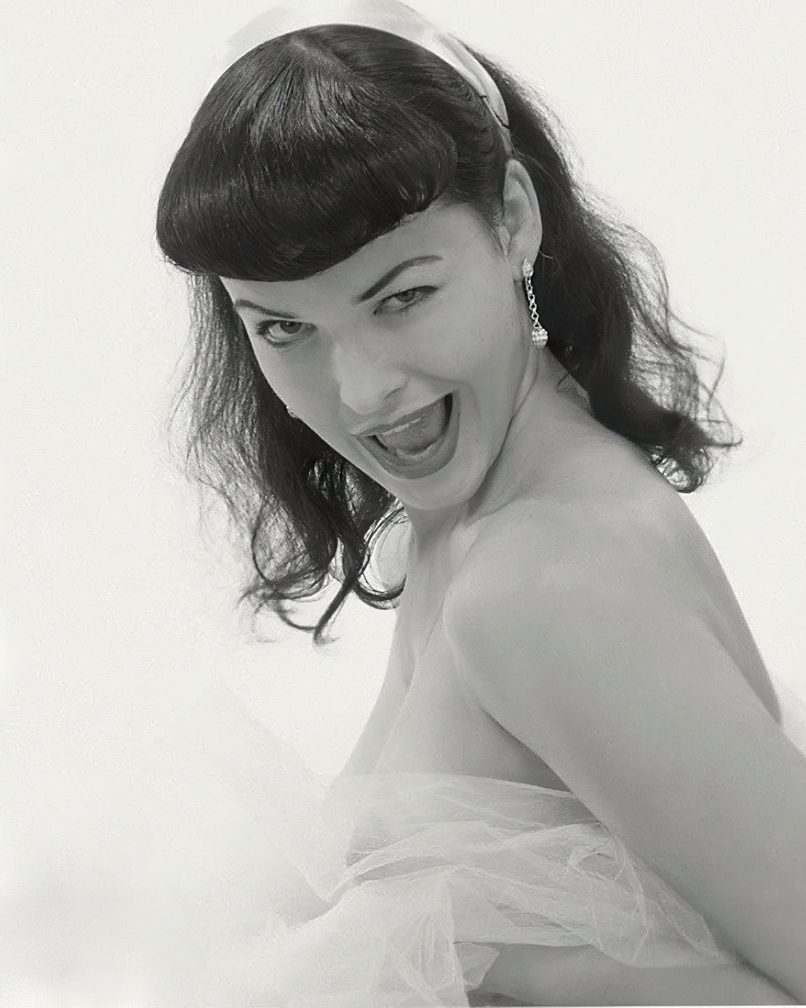 Bettie Page 1950s Pin Up Black And White Mature Vintage Sexy 7056
