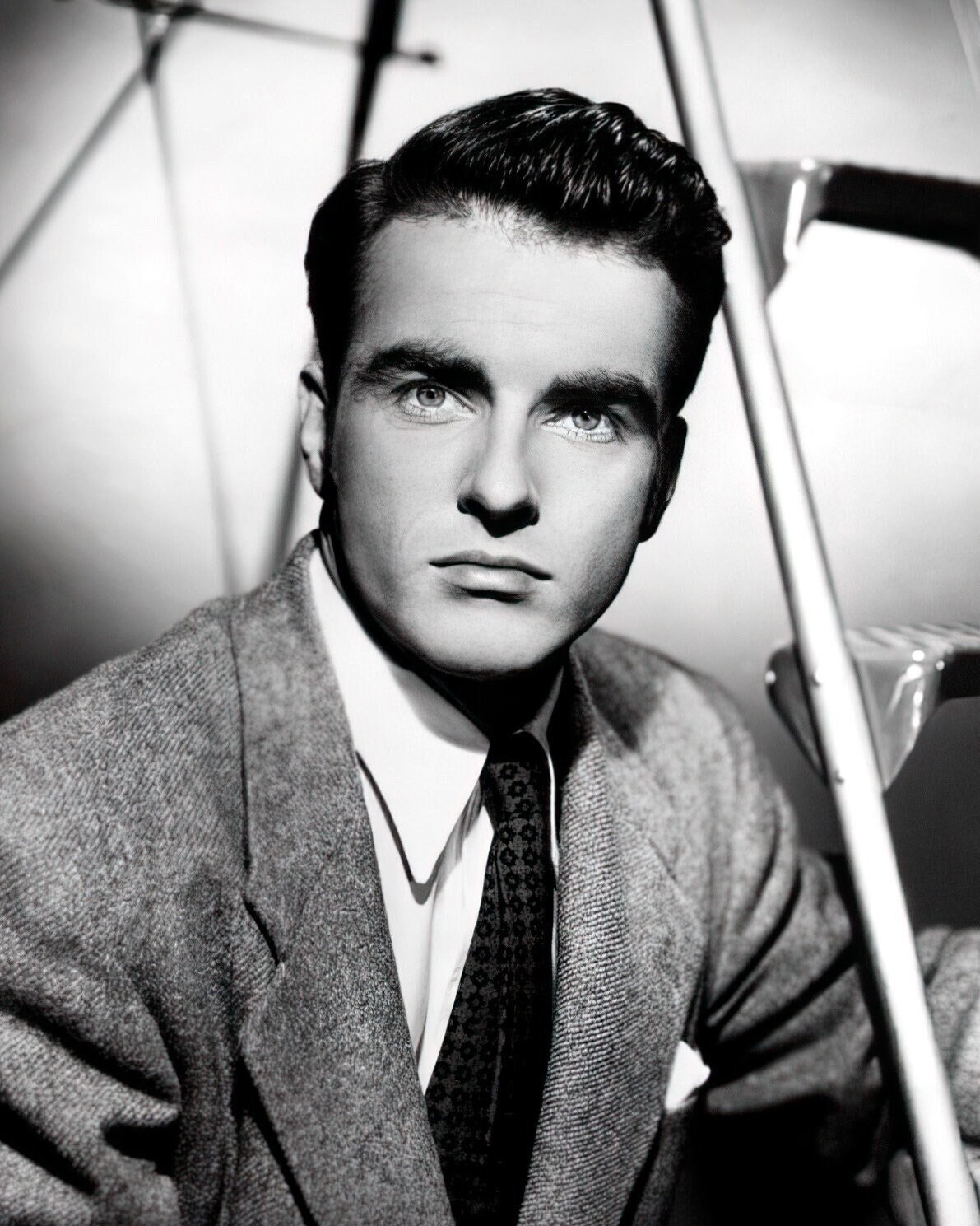 Montgomery Clift's Instagram, Twitter & Facebook on IDCrawl