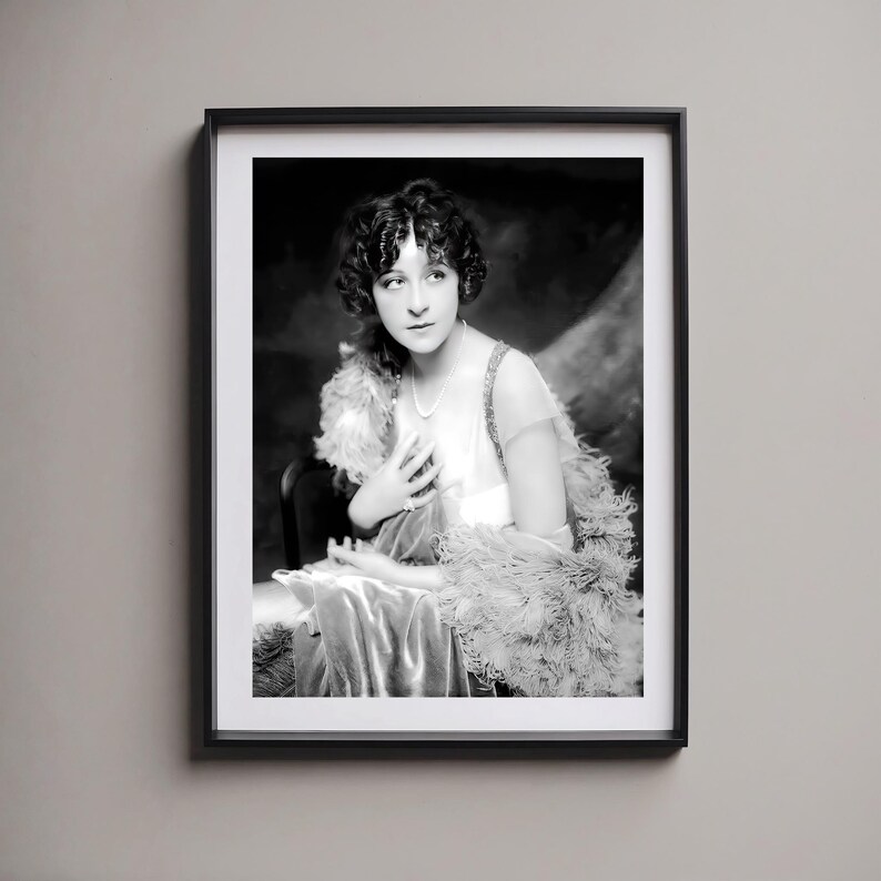 Fanny Brice, C. 1917 - Ziegfeld Follies Actress, Comedienne, Singer ...