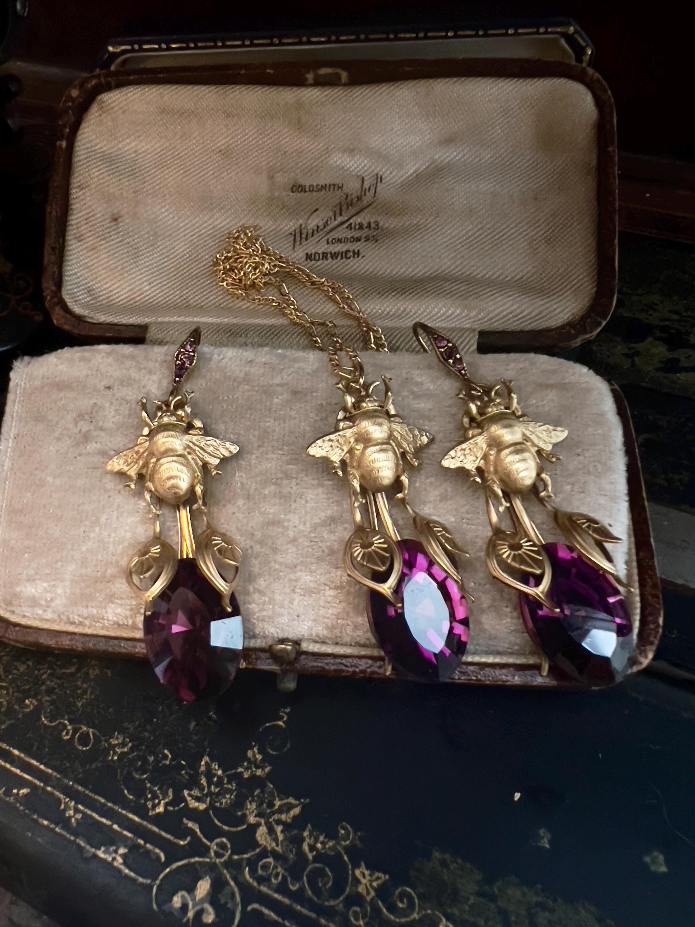 Vintage Swarovski Amethyst Purple Stylish Gold Bee Necklace and ...