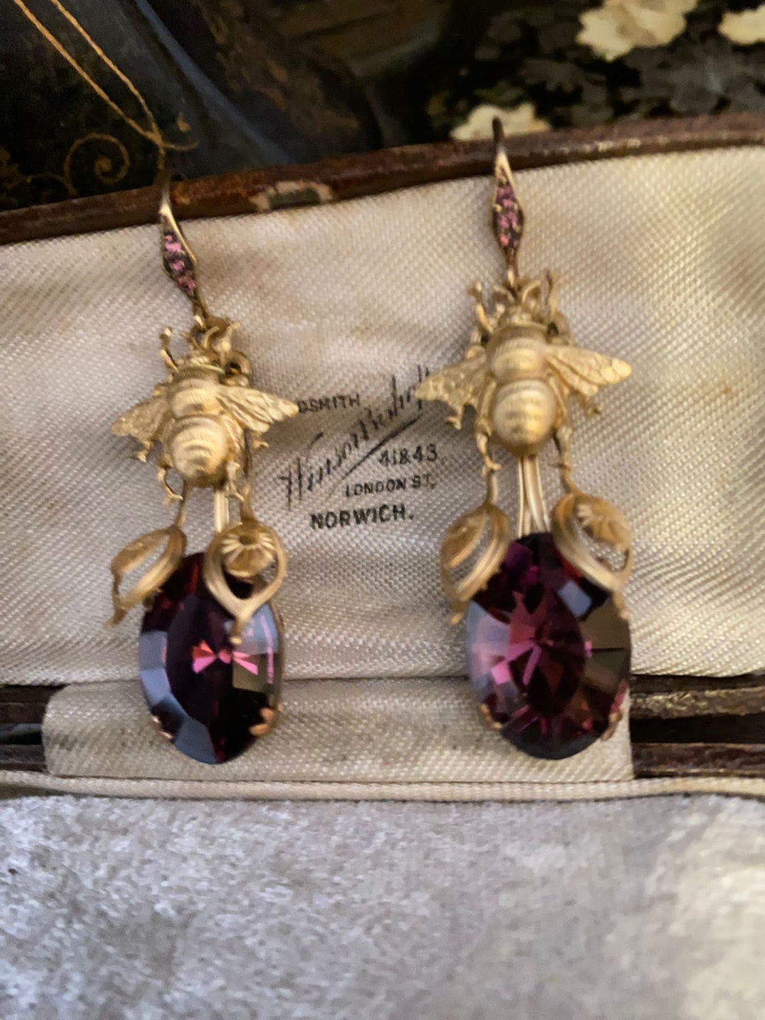 Exquisite Vintage Amethyst Crystal, Stylish Gold Bee Drop Earrings ...