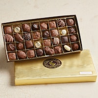Box of 8 Assorted Artisan Chocolates (100% Gluten Free) - Etsy