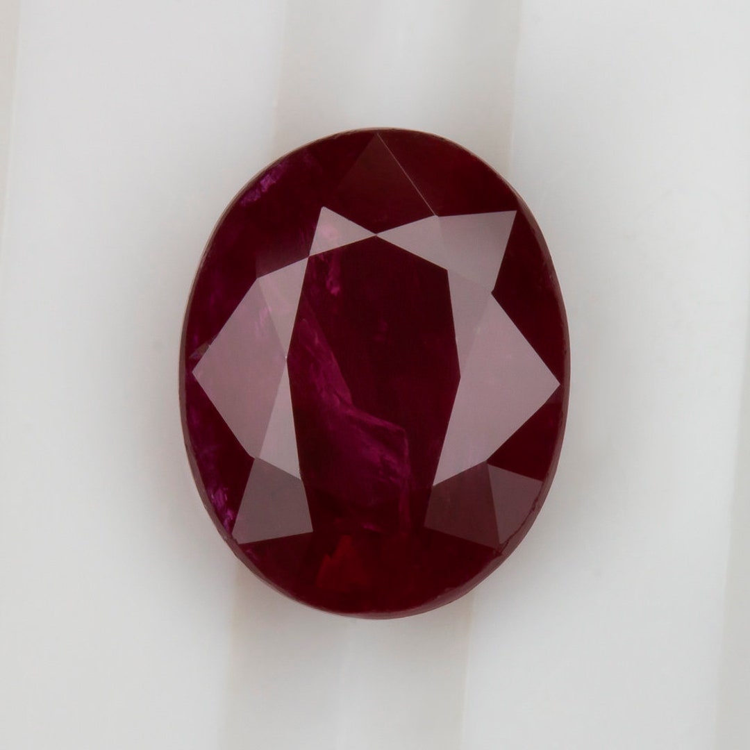 2.31Ct Gia zertifizierte natürliche Rubin Ovalform geschnitten lose ...