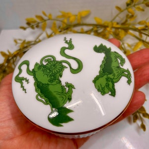 Wedgwood Chinese Tigers Green Bone China Made in England Round Box With ...