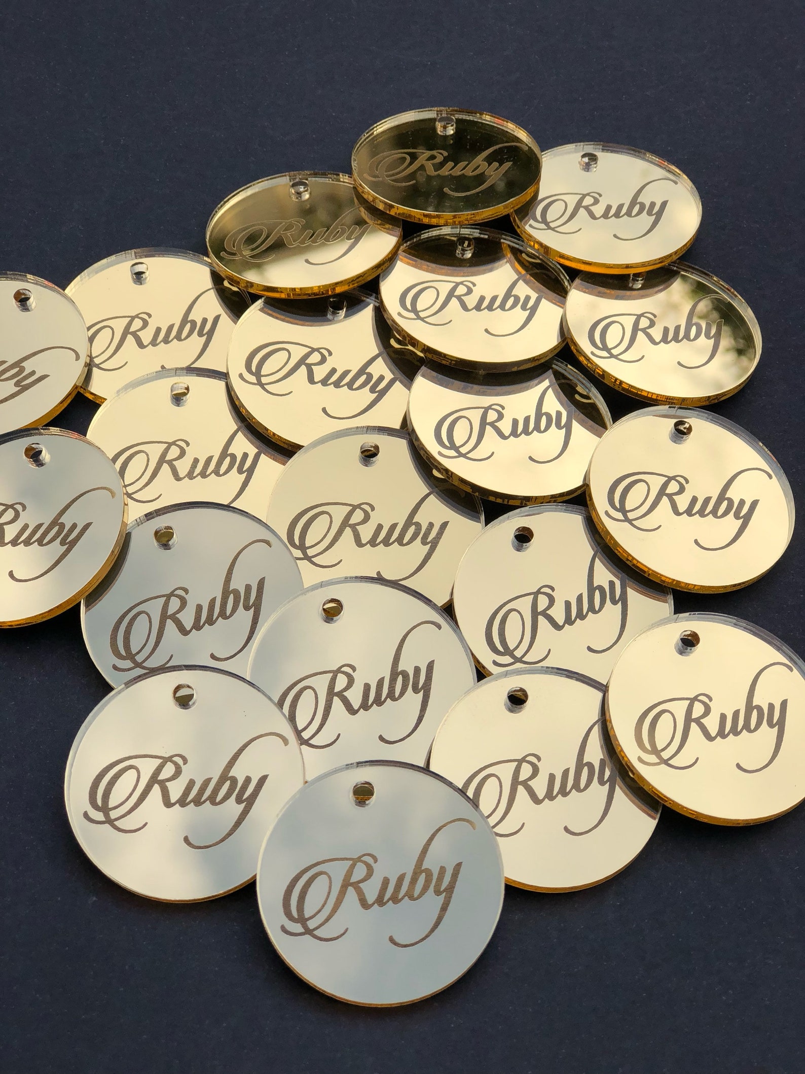 Acrylic Laser Engraved Round Circle Name Gift/favour Event Keepsake ...