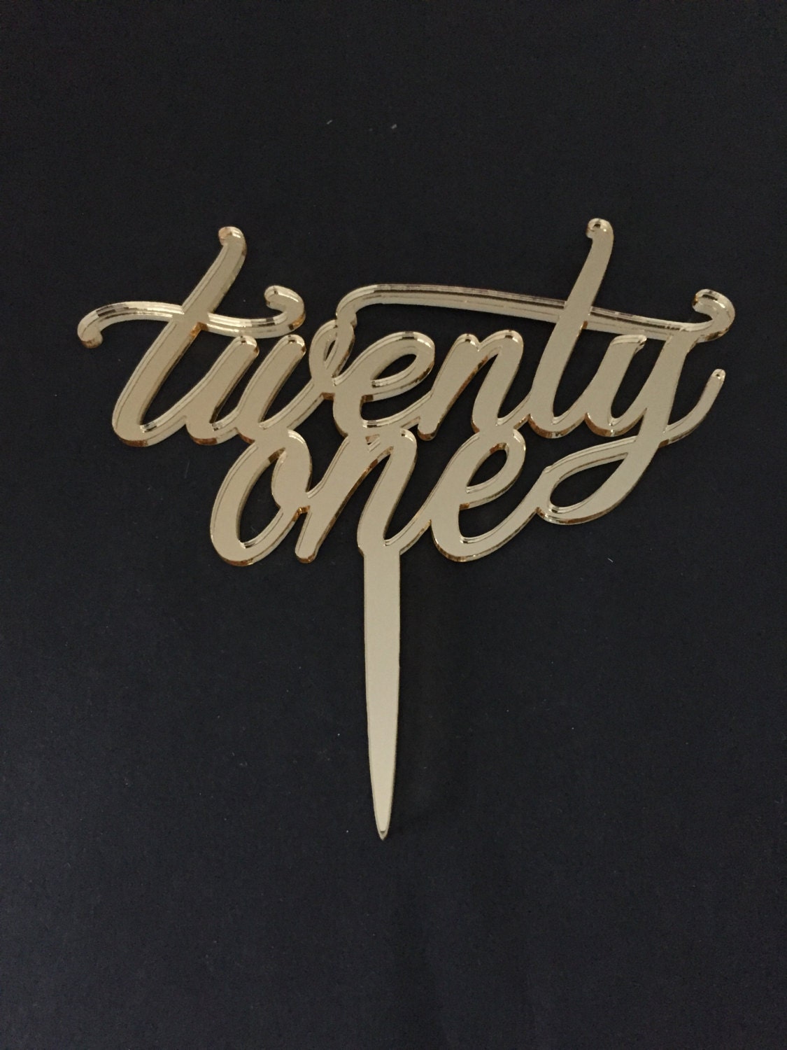 21st Birthday Cake Topper reads twenty one | Etsy