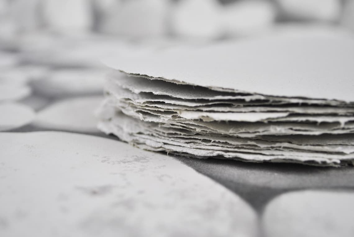 10-20 Sheets of Circle Handmade Paper Roughly 11.5cm Diameter Eco ...