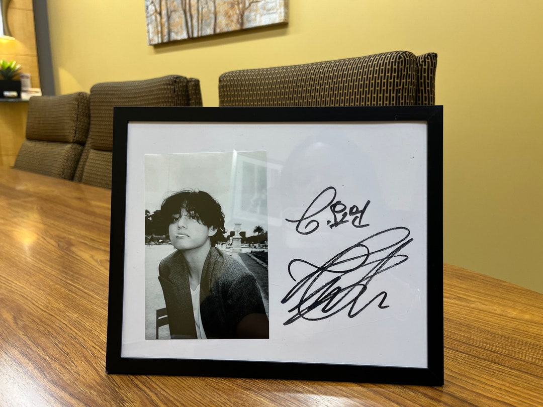 BTS Taehyung Framed Autograph COPY - Etsy