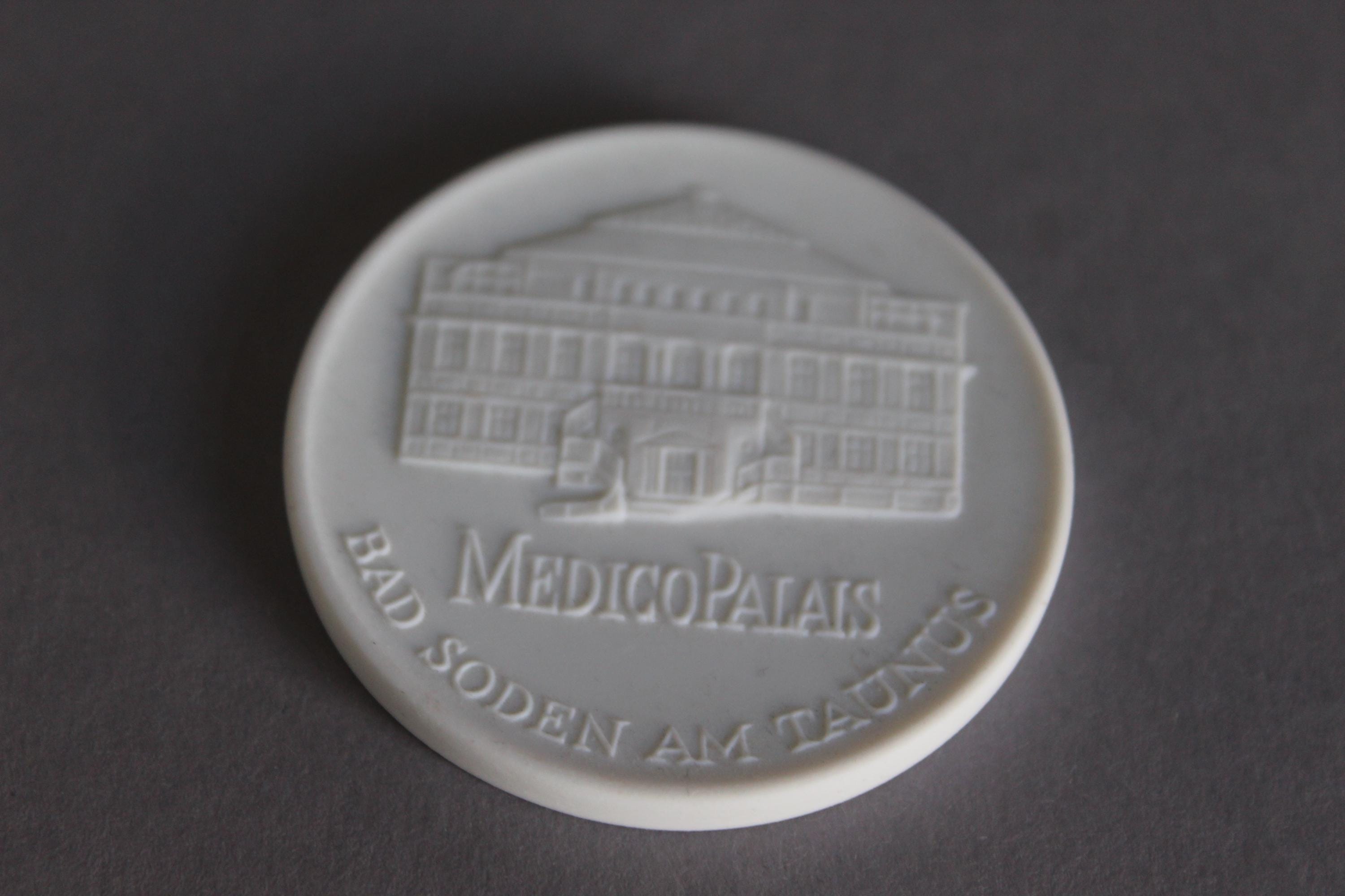 4 Meissen Porcelain Medals by Stephan Goethe Schiller Medico Palais - Etsy