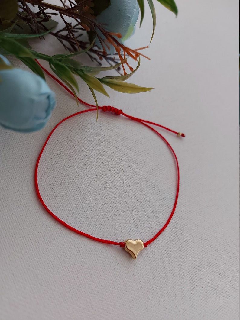 Red Heart String Bracelet: Minimalist Friendship Jewelry, Tiny Heart ...