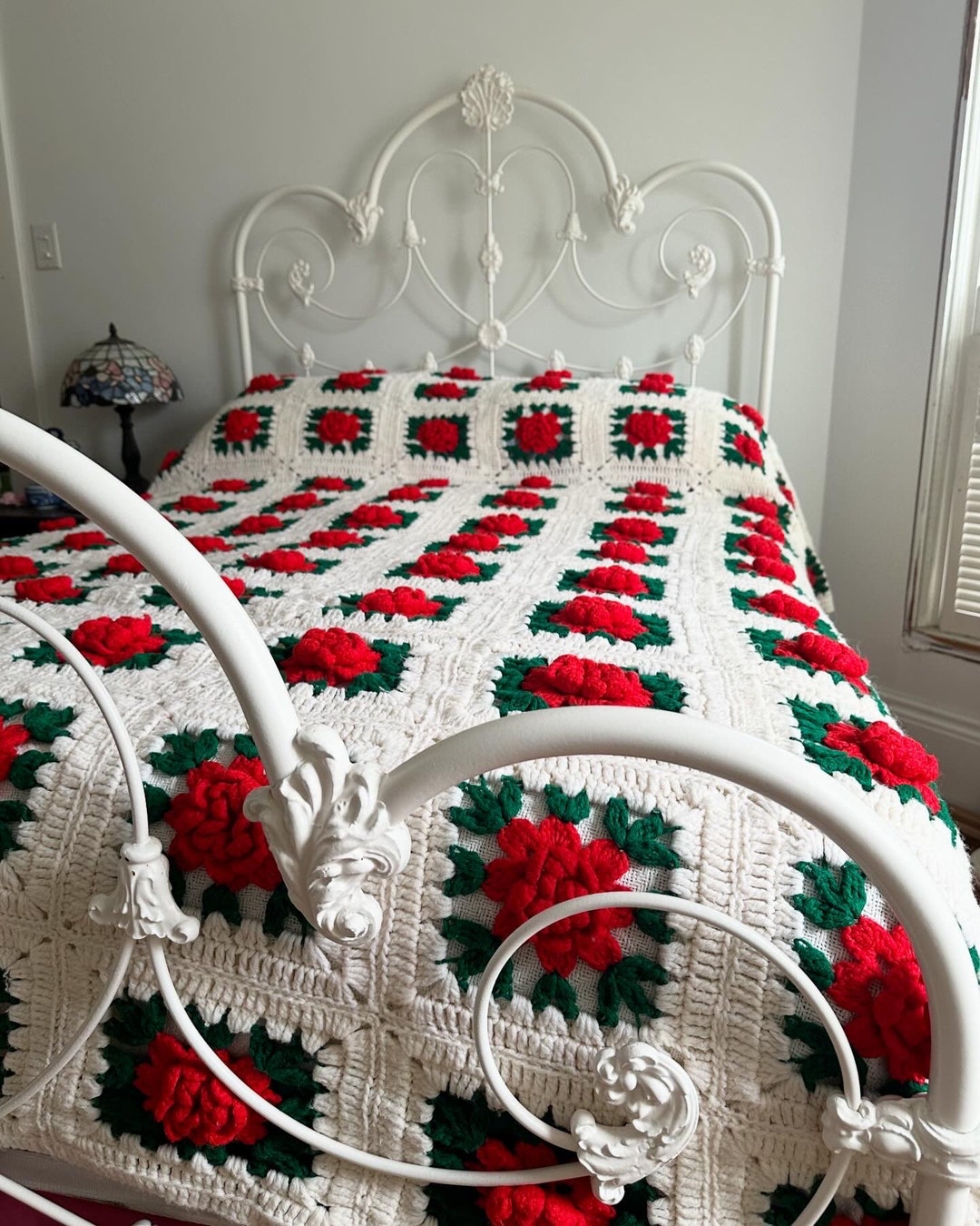 Vintage Red Rose Afghan, 3D Flower Afghan, Crochet Rose Afghan, Queen ...